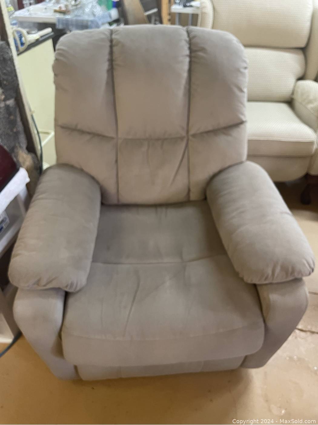 Bid Gallery | Renfrew (Ontario, Canada) SELLER MANAGED Reseller Online ...