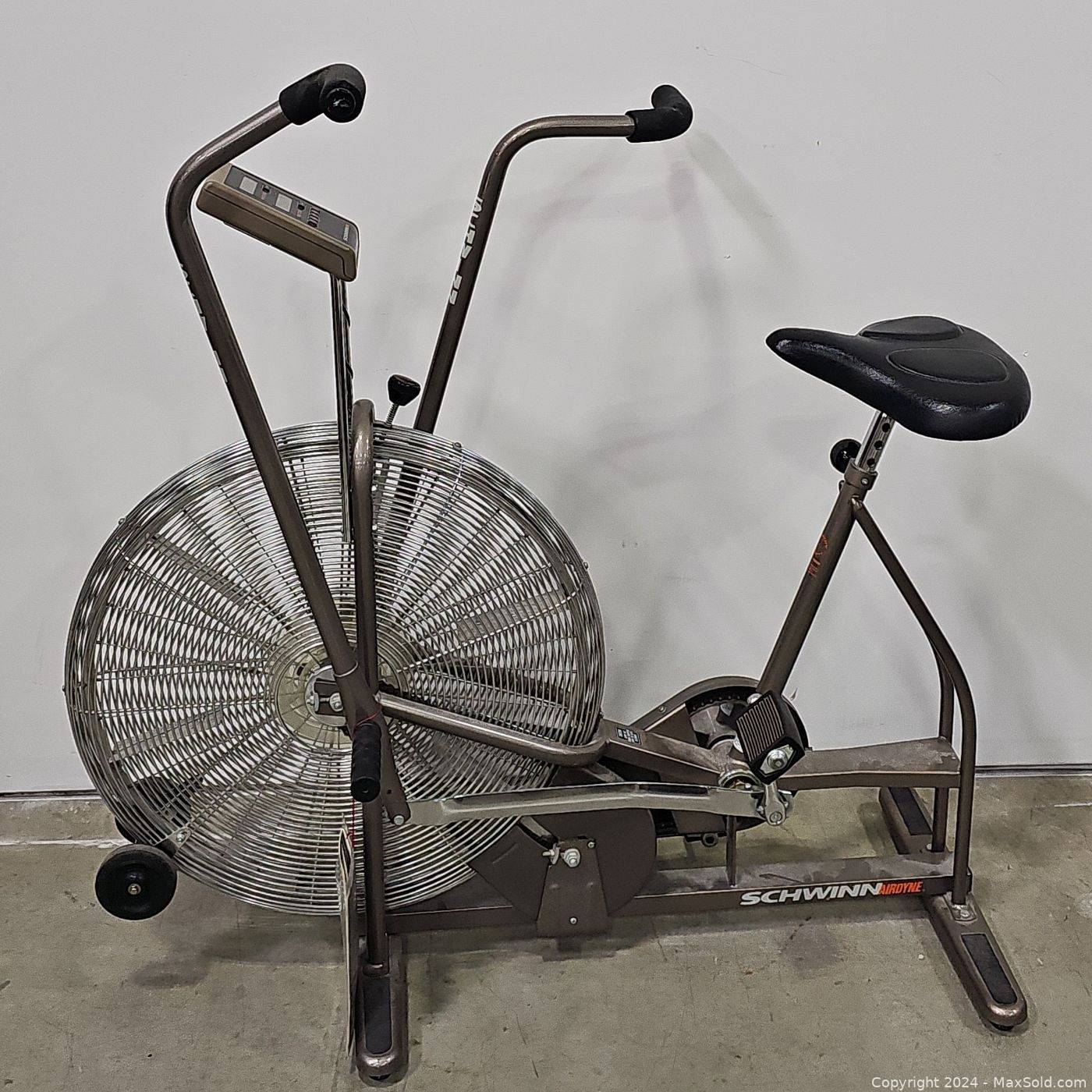 Bid Gallery | Frederick (Maryland, USA) SELLER MANAGED Downsizing ...