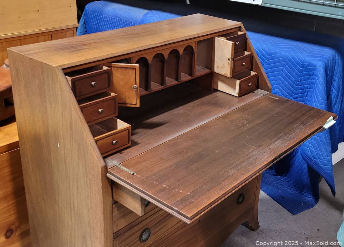 Bid Gallery | Barrie (Ontario, Canada) SELLER MANAGED Downsizing Online ...