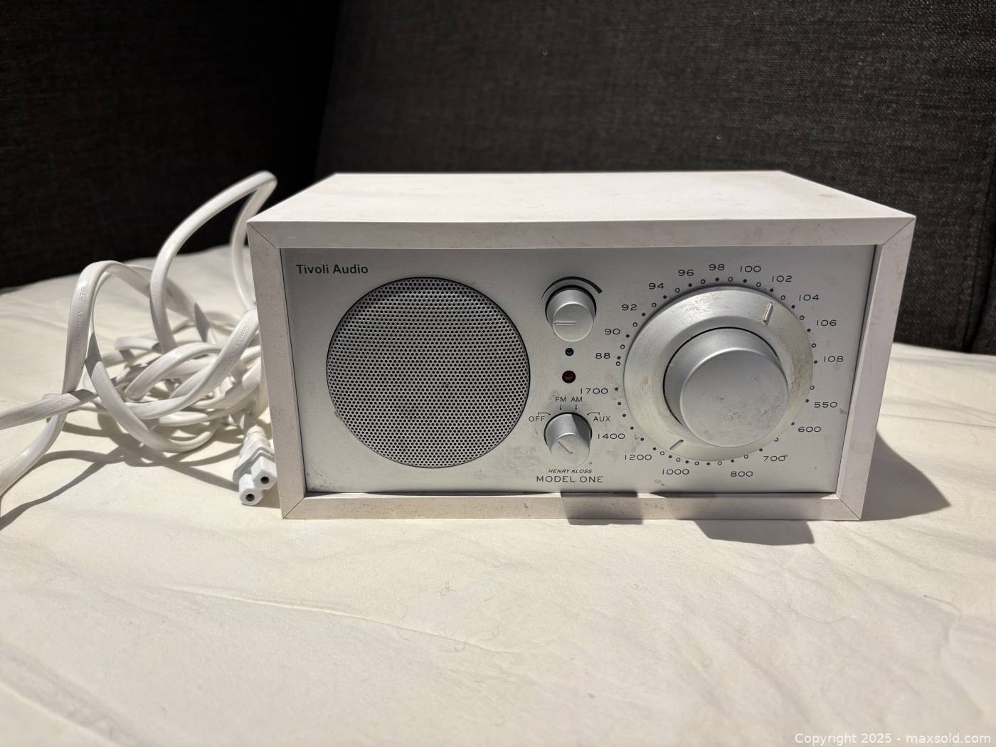 Tivoli Audio Henry Kloss Model One Radio/Speaker | Toronto (Ontario ...