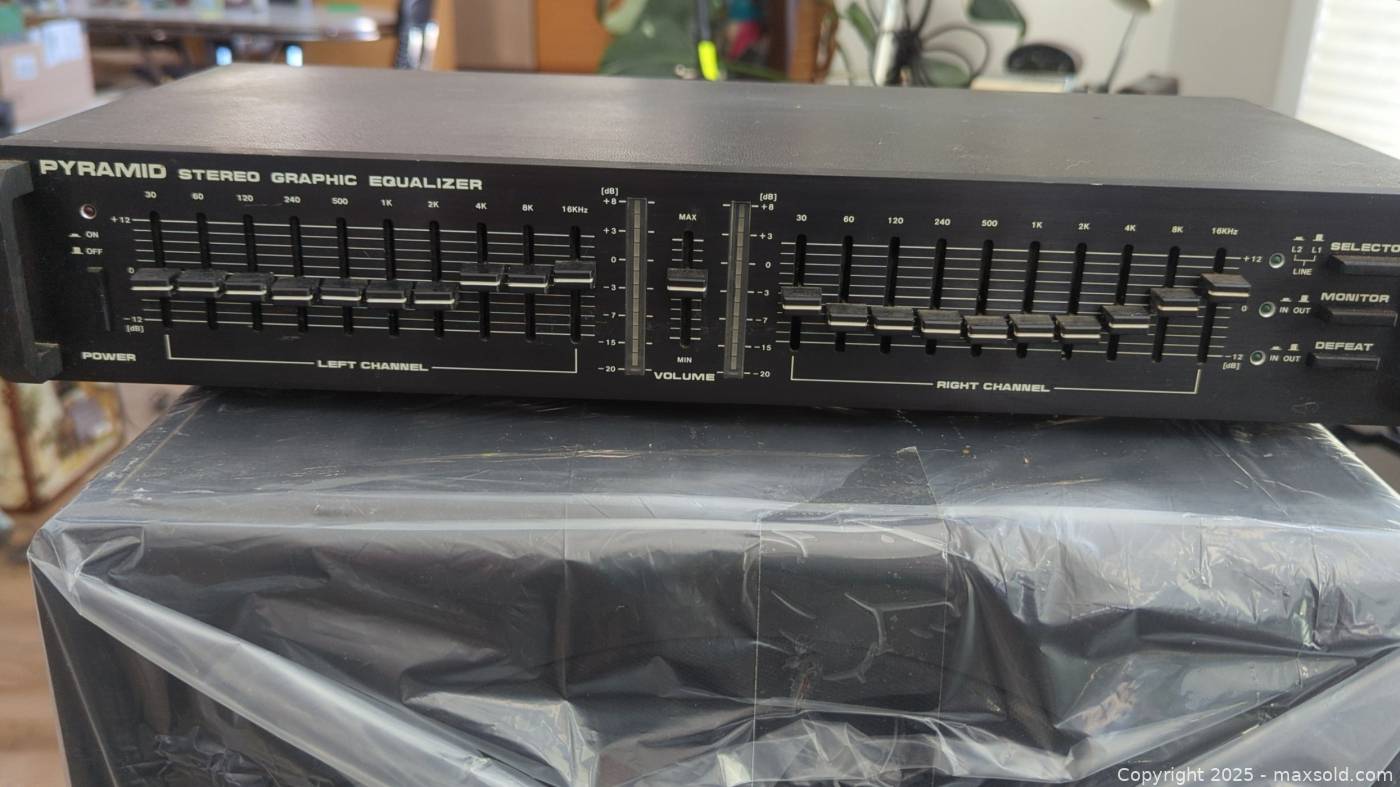 Pyramid Stereo Graphic Equalizer SRA4600 | Kawartha Lakes (Ontario ...