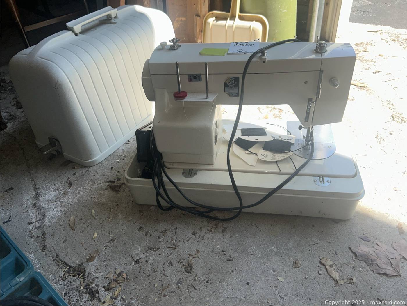 Bid Gallery | Pickering (Ontario, Canada) Downsizing Online Auction ...