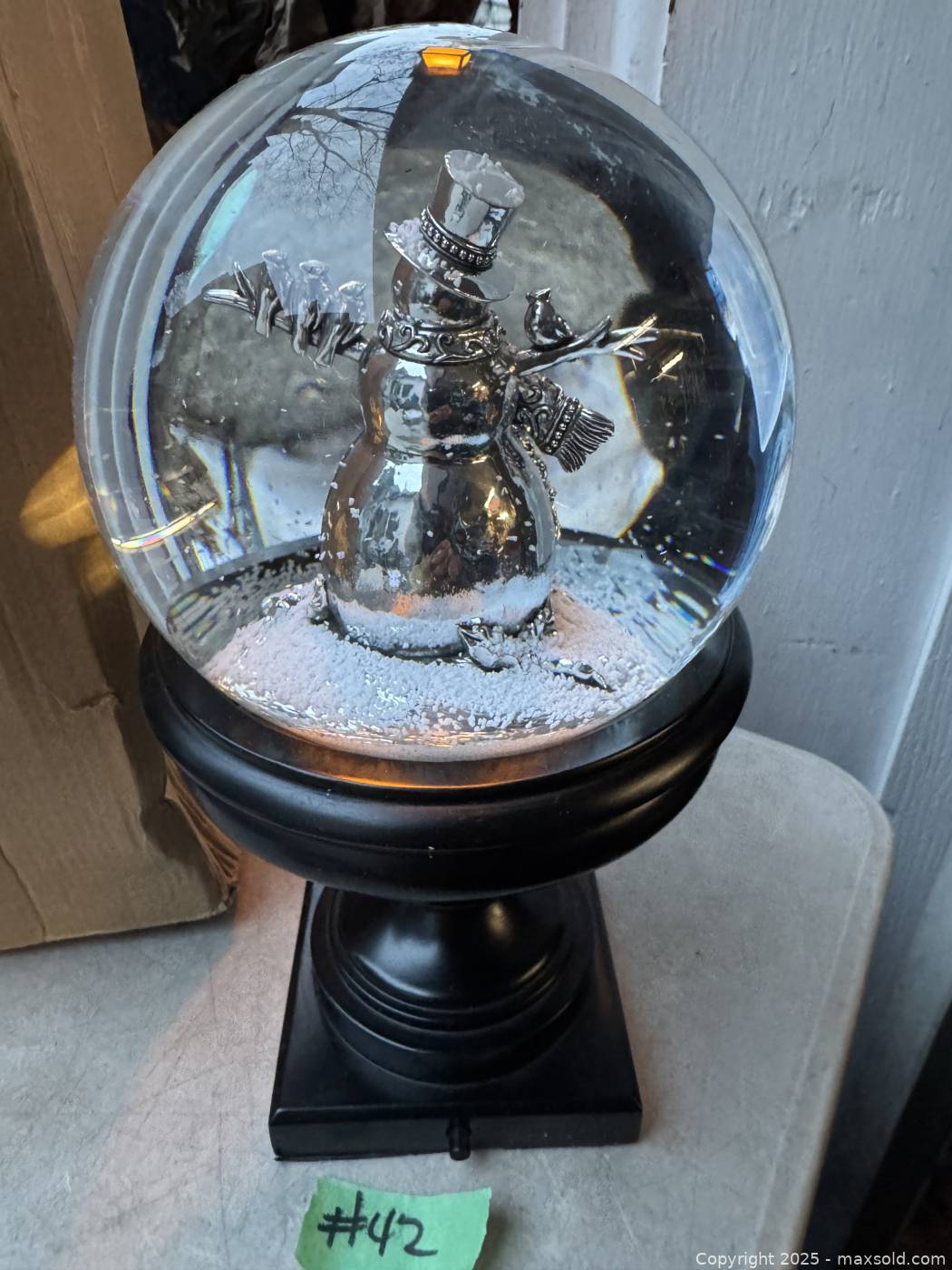 A VERY LARGE SNOW GLOBE. LIGHTS UP. NIB | Hamilton (Ontario, Canada ...