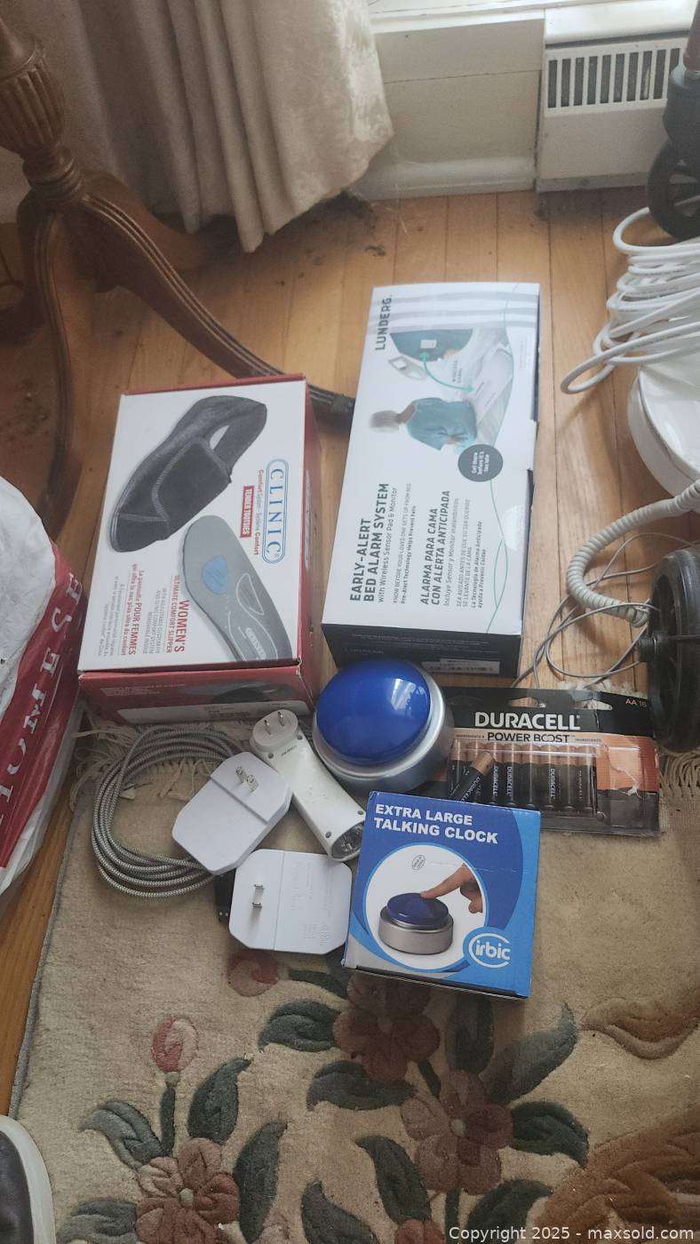 Slippers, Clock, Bed Alarm B | Ottawa (Ontario, Canada) Downsizing ...