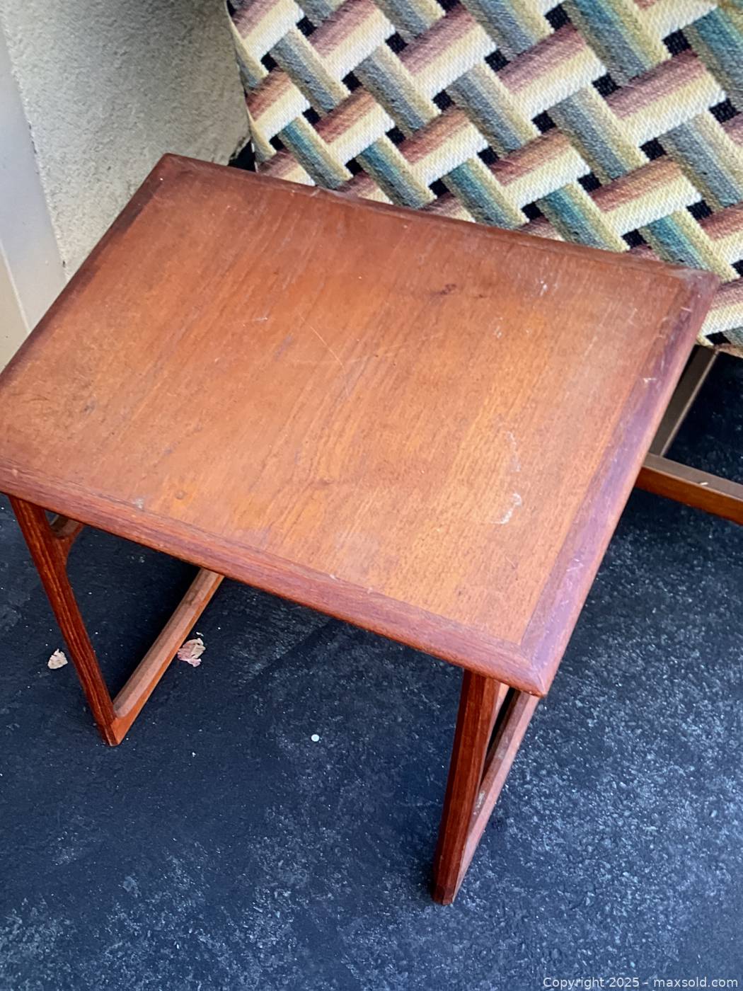 Mid-Century Modern Brown Wooden Side Table | Pasadena (California, USA ...