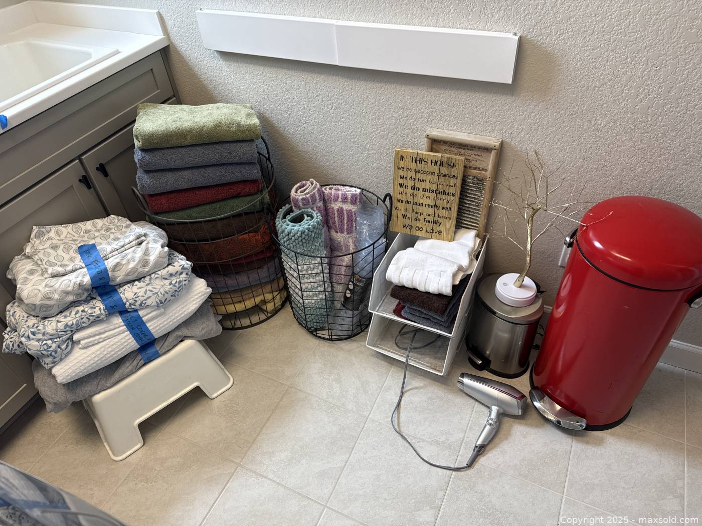 Bedding, Laundry Baskets, Towels, Trash bins | Castle Rock (Colorado ...