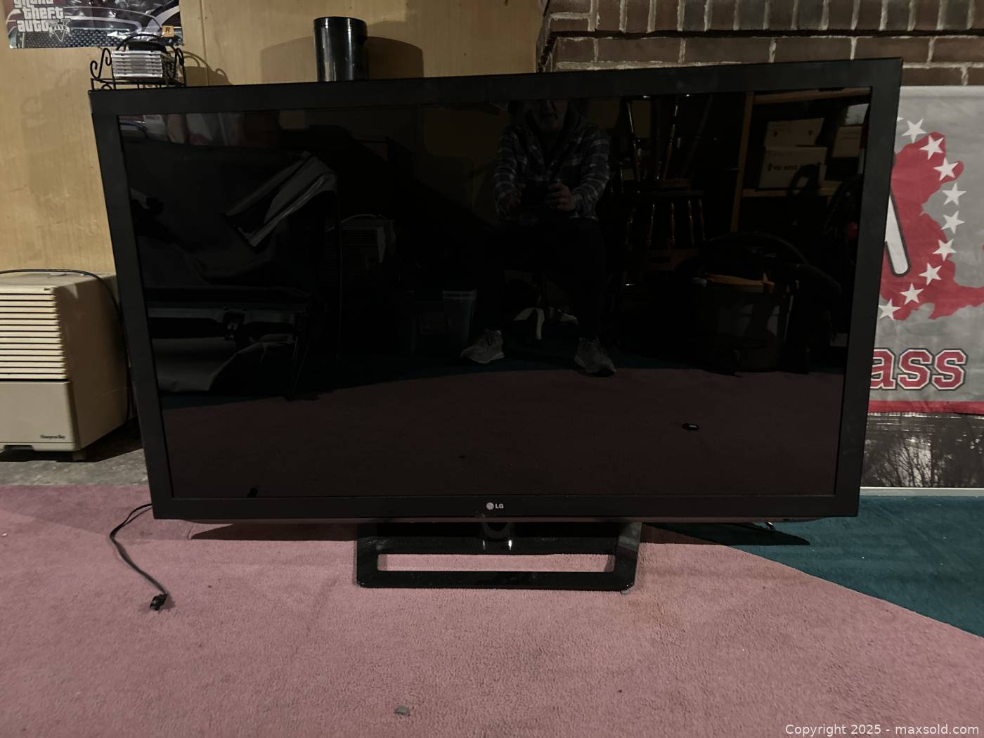 LG 55" LED TV with Stand and Power Cord | Foxborough (Massachusetts ...