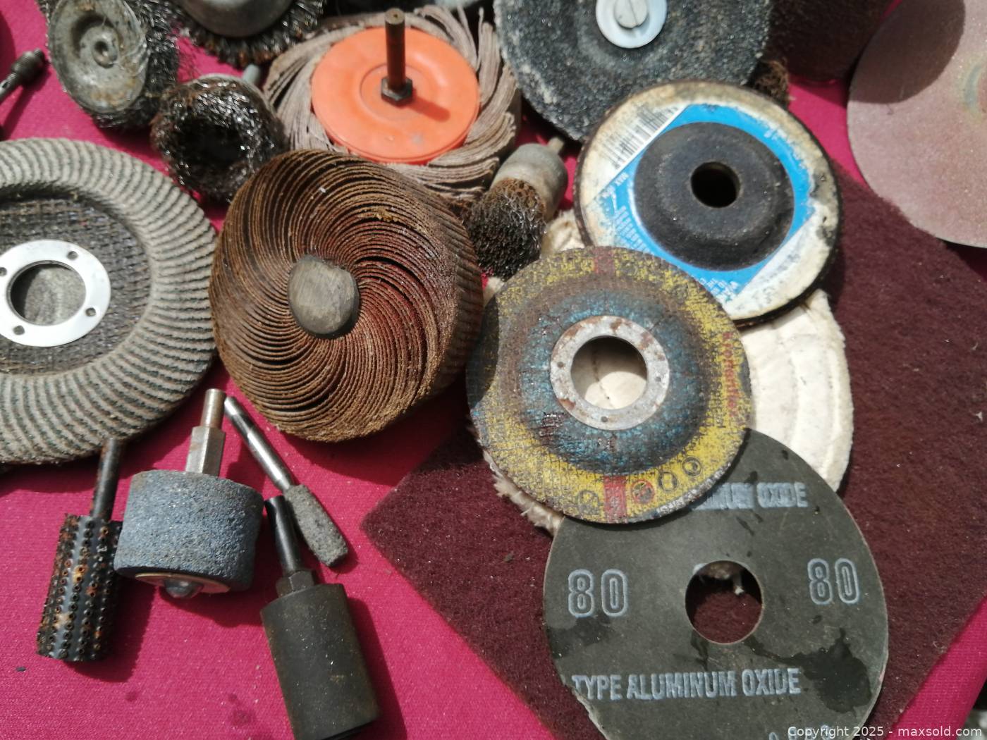 Box of Grinding & Cut Off Disk Lot Used and New Masonary, Metal, Alu ...