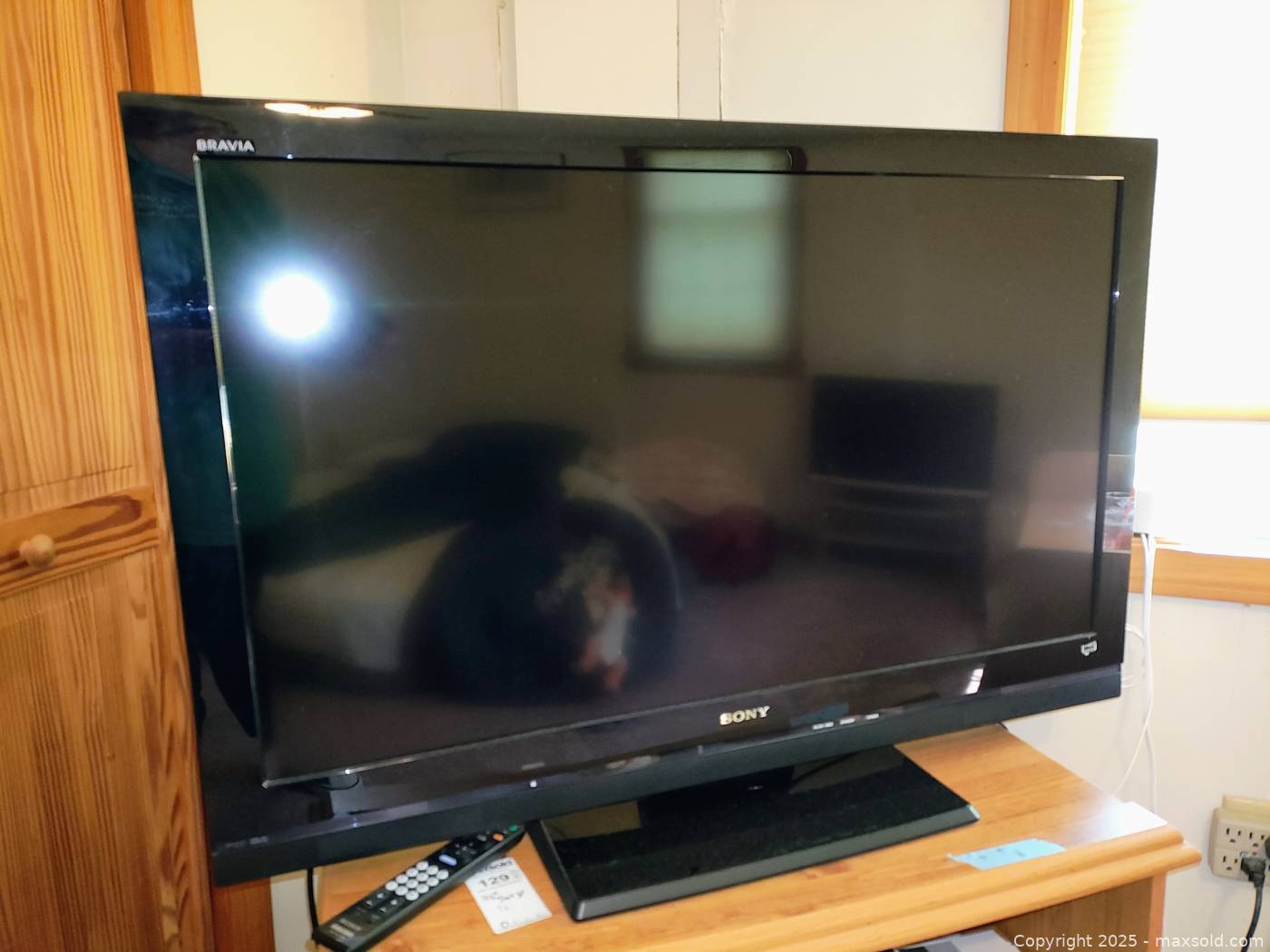 Sony BRAVIA 42" LCD Digital Color TV with Remote A | Marshfield ...