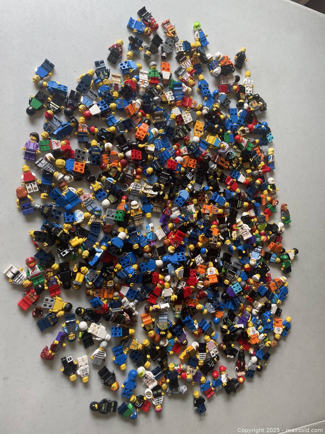 Assorted Pre-Owned LEGO Minifigure Collection | Toronto (Ontario ...