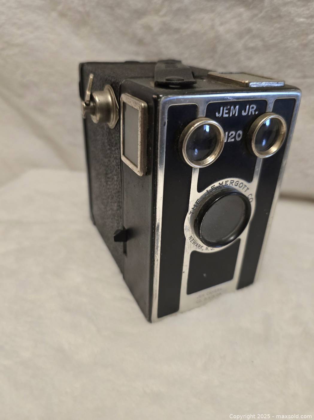 Bid Gallery | Kingston (Ontario, Canada) SELLER MANAGED Downsizing ...