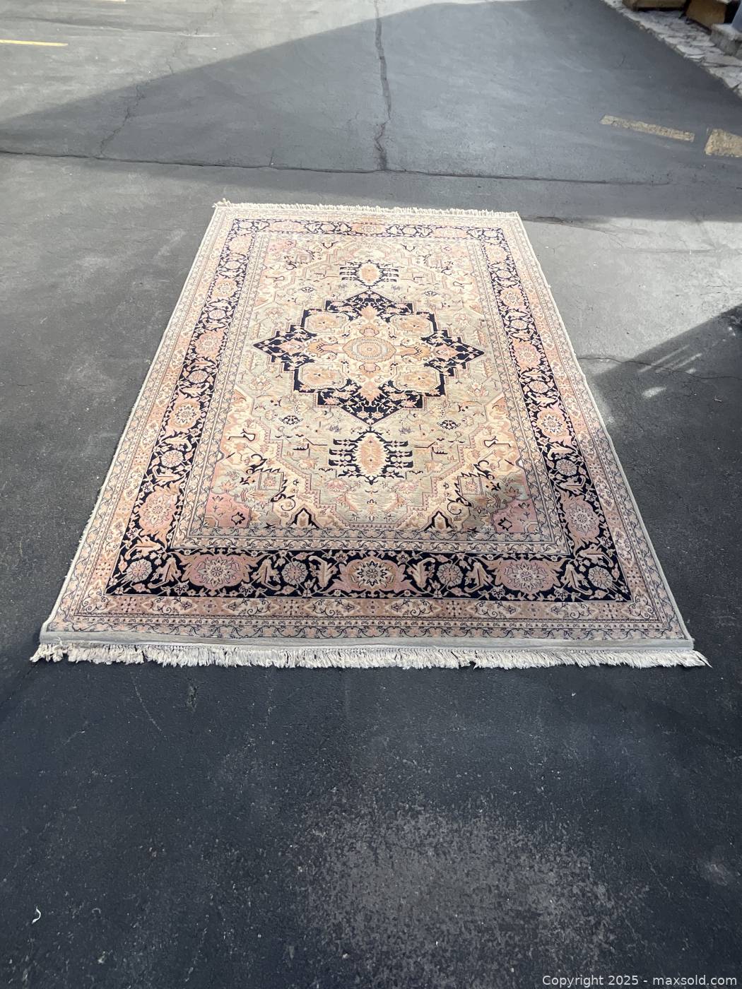 Handwoven Area Rug | Oakville (Ontario, Canada) PARTNER MANAGED Estate ...