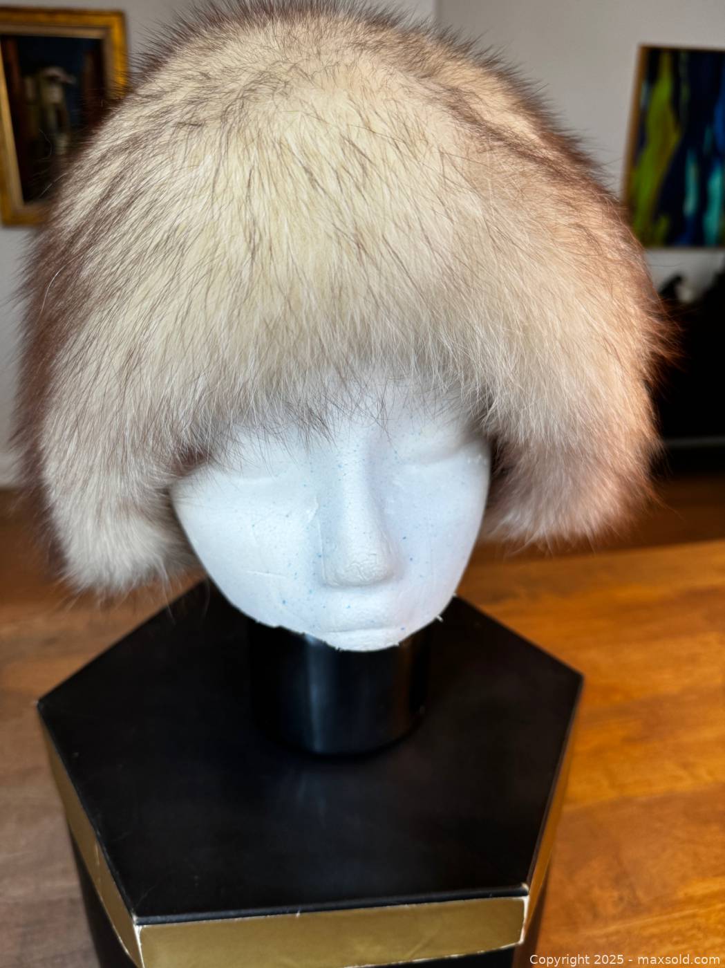 Ladies Fur Hat | Toronto (Ontario, Canada) SELLER MANAGED Estate Sale ...