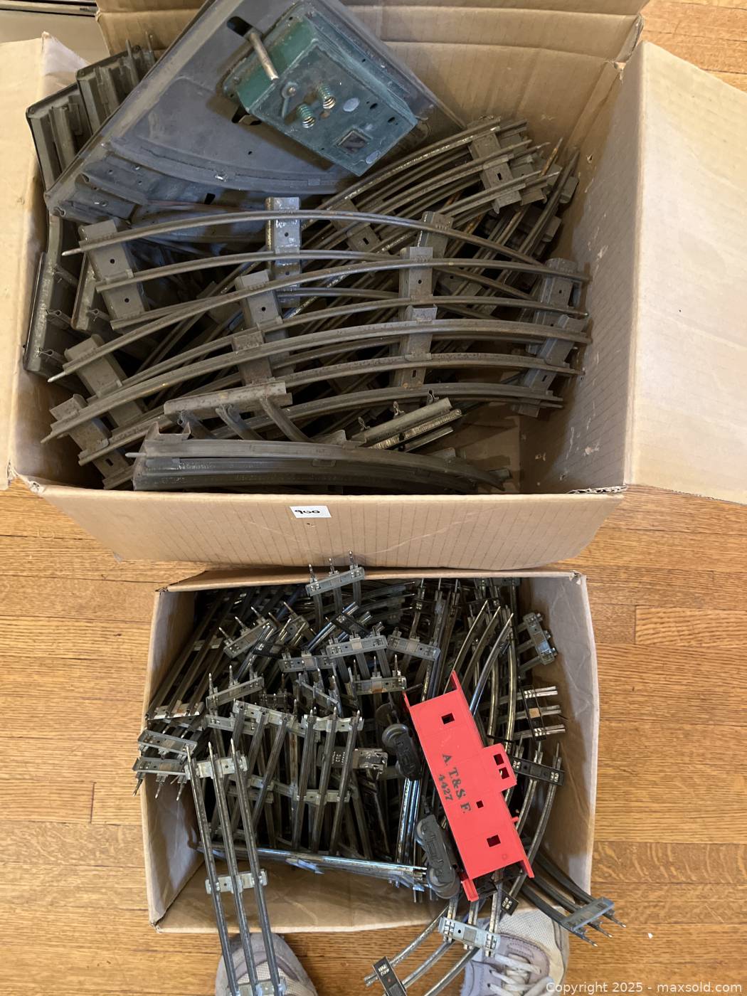 Model train track + transformers | Toronto (Ontario, Canada) SELLER ...