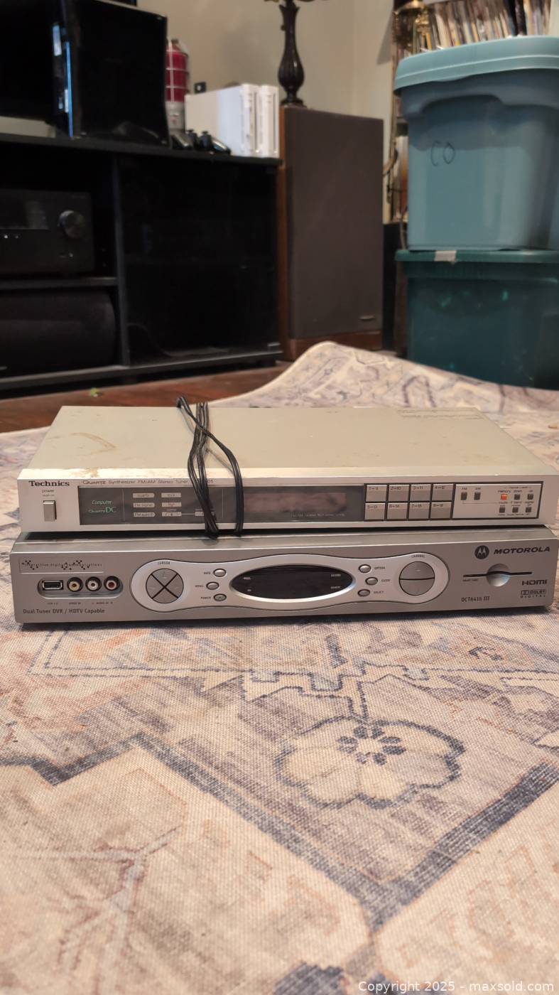 Motorola DVR and Technics FM/AM Stereo Tuner | New Westminster (British Columbia, Canada) SELLER ...