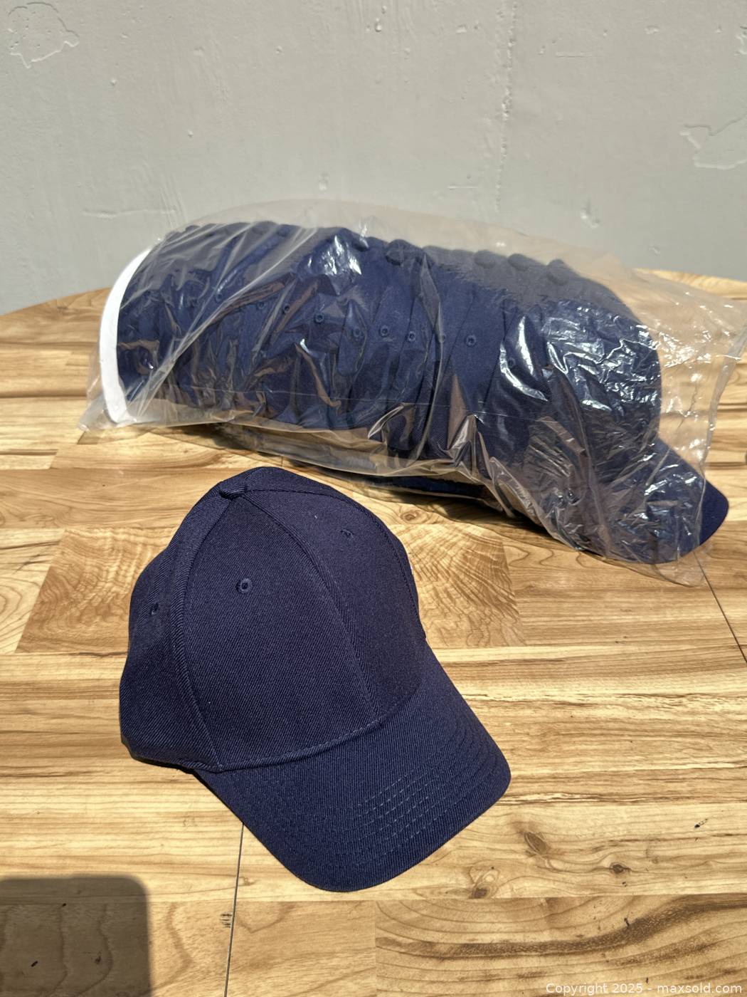 Group of 16 Non-Logo Baseball Caps | Benicia (California, USA) SELLER ...