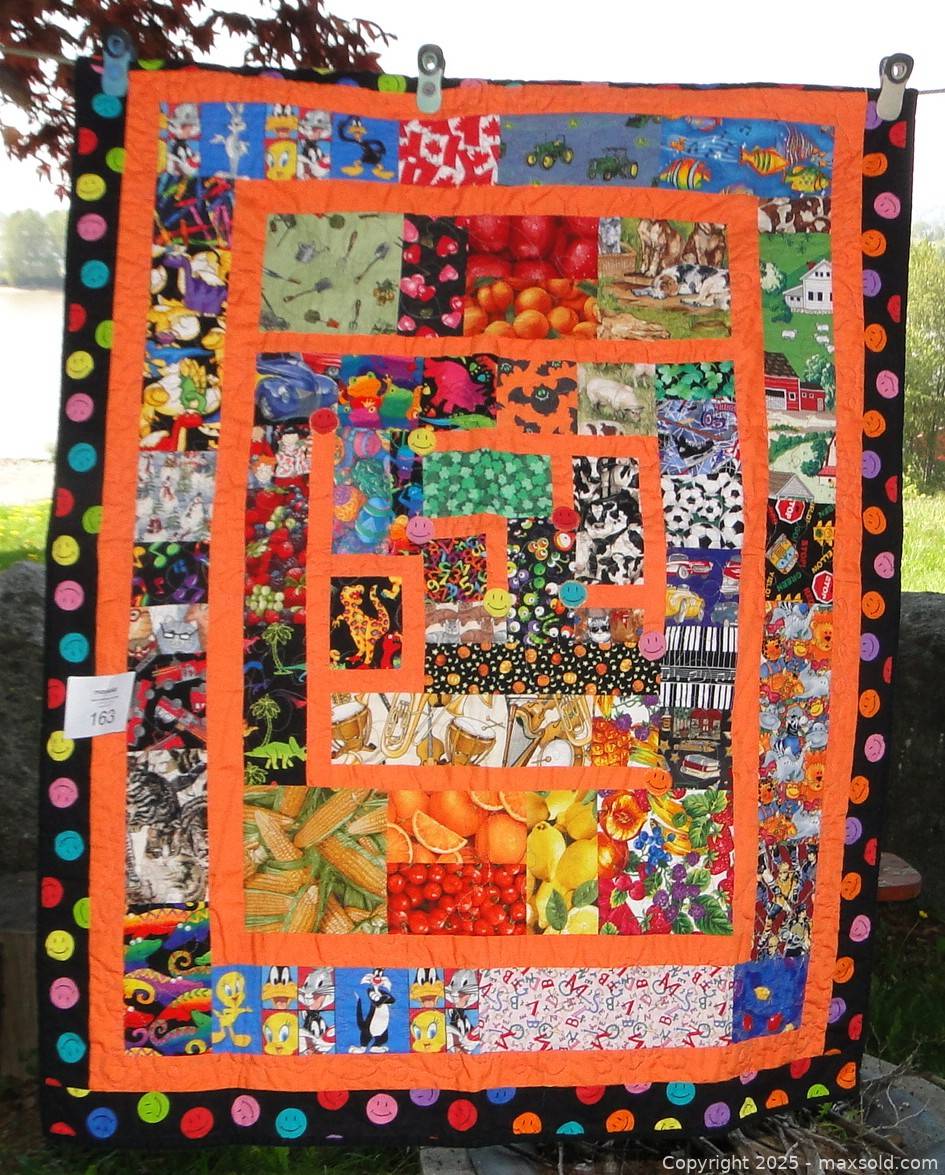 Children's Handmade Cotton "I Spy" Quilt or Throw 38" x 46" Smiley Face ...