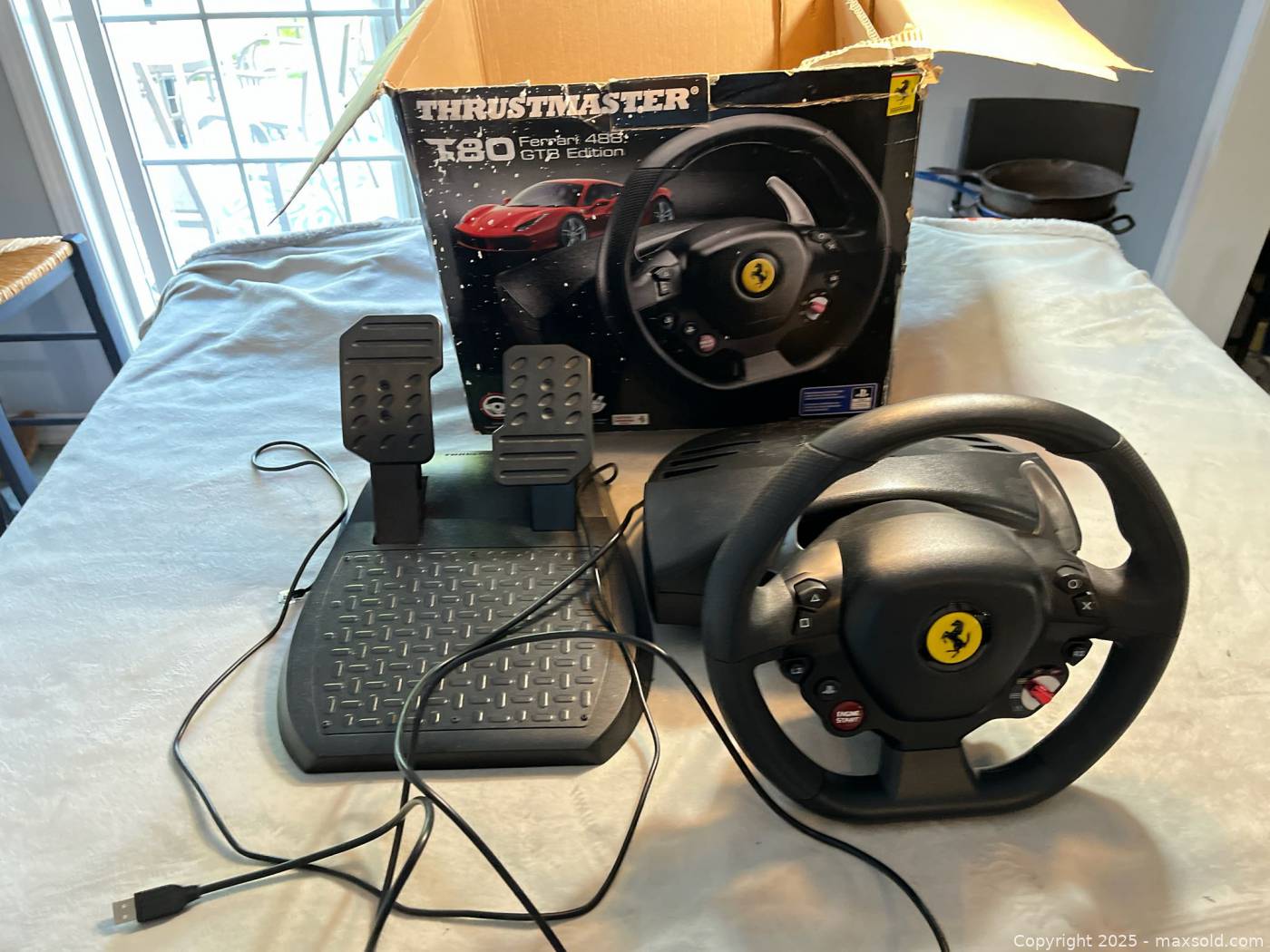 Thrustmaster Ferrari 458 Spider Racing Wheel and Pedal Set for PS ...