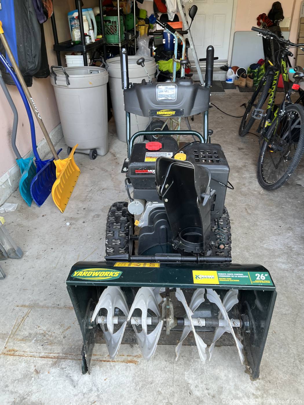 Yardworks Snowblower - Manual Controls & Speed Settings | Bowmanville ...