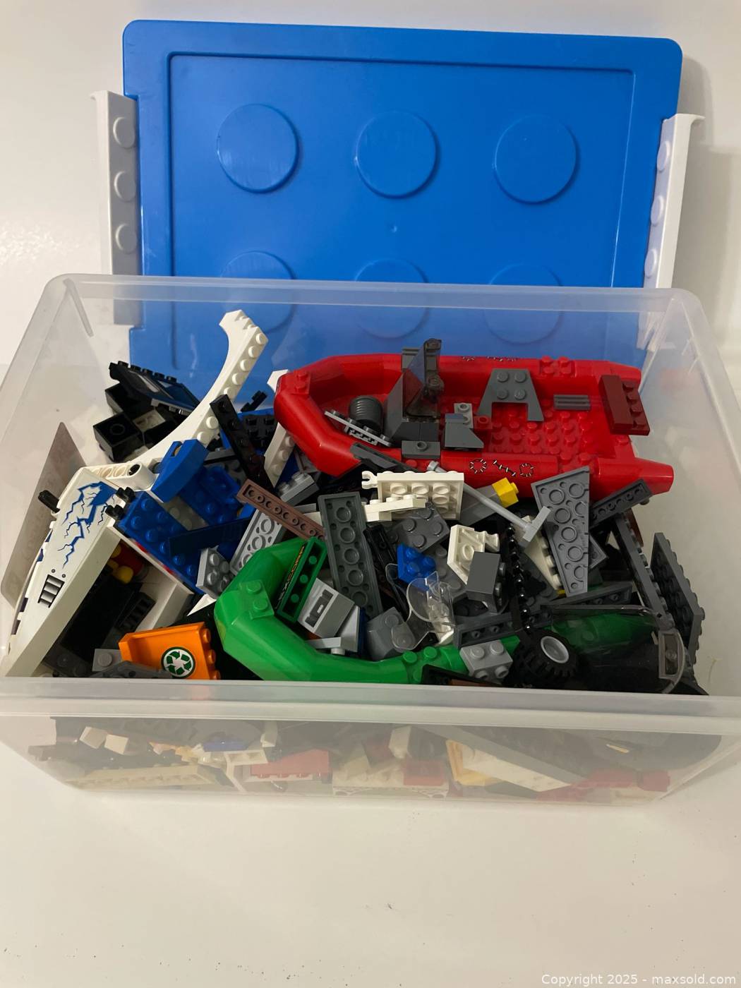 Lego Mixed Lot Blue Bin | Mississauga (Ontario, Canada) SELLER MANAGED ...
