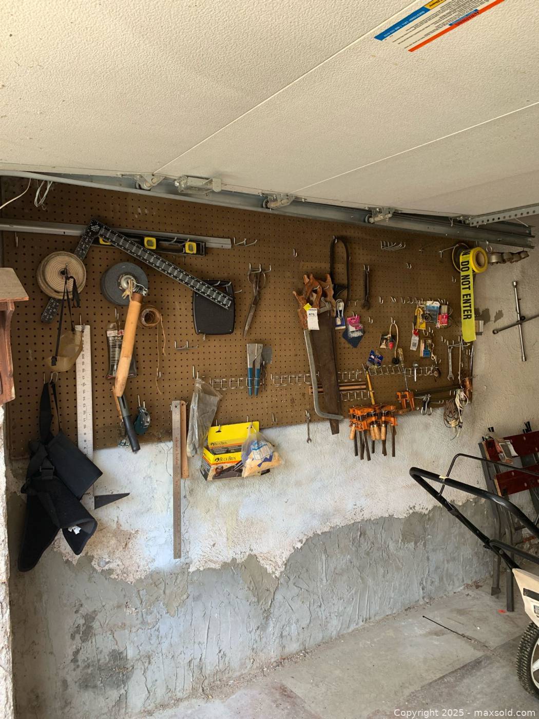 Wall of Tools B | Philadelphia (Pennsylvania, USA) Downsizing Online Auction - West Cheltenham ...