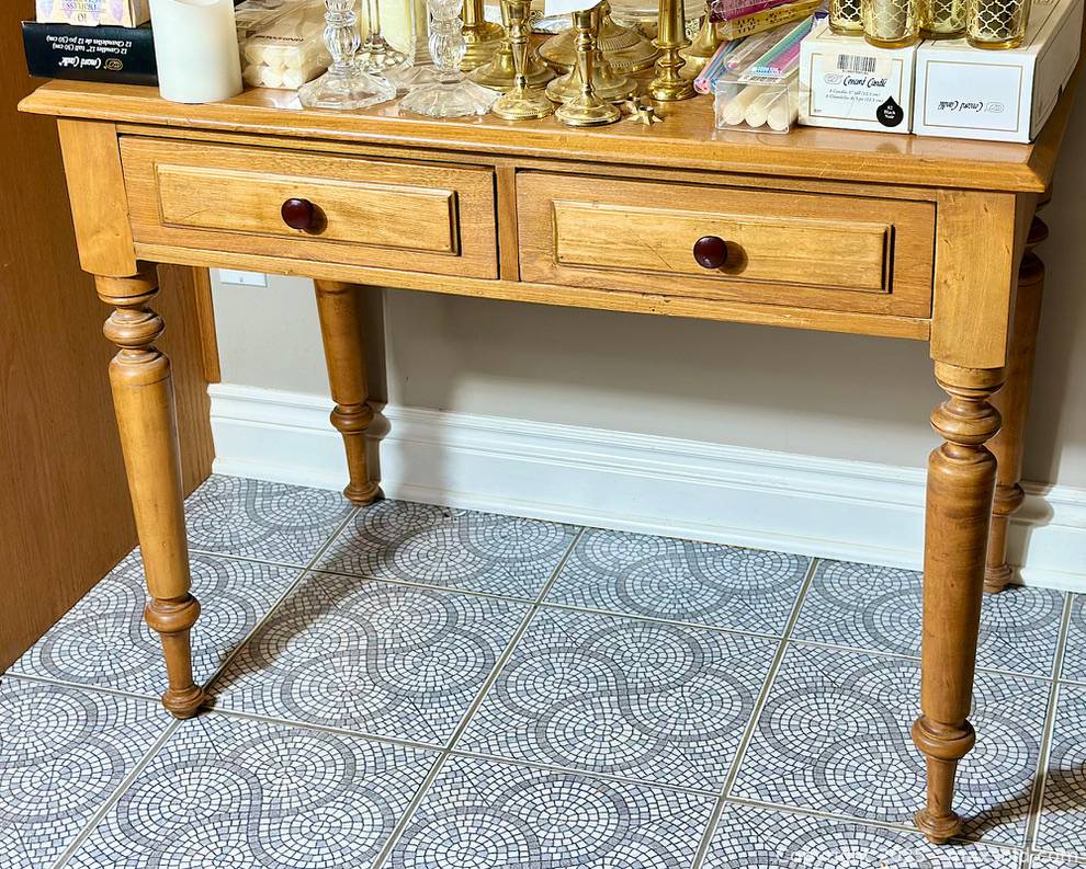 Antique Maple Console Table | East Gwillimbury (Ontario, Canada) SELLER ...