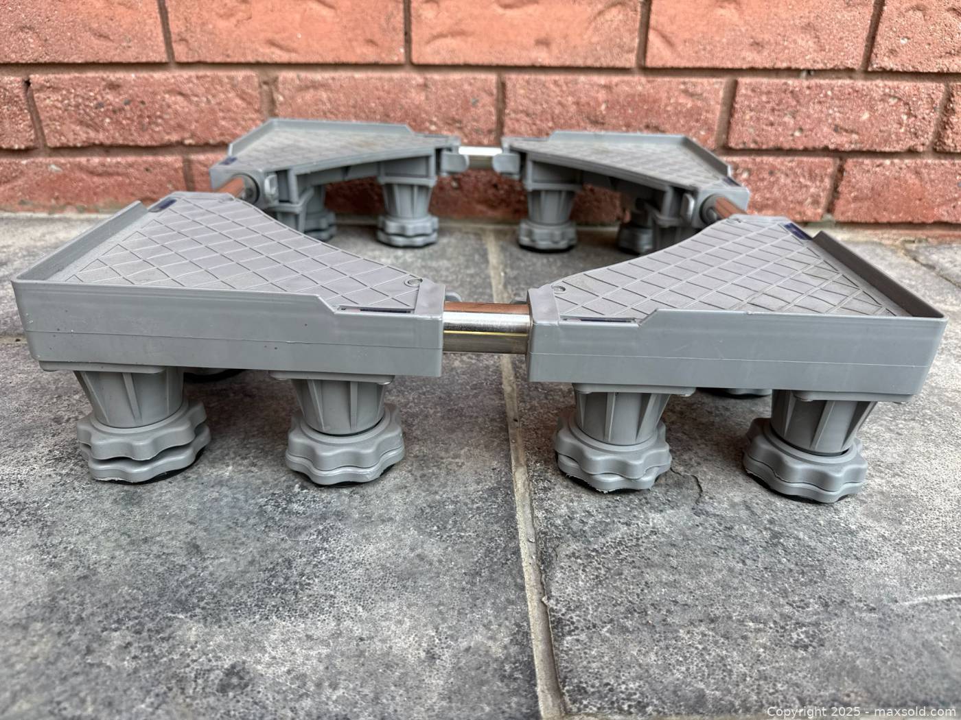 Universal Adjustable Base Stand | Ajax (Ontario, Canada) SELLER MANAGED ...