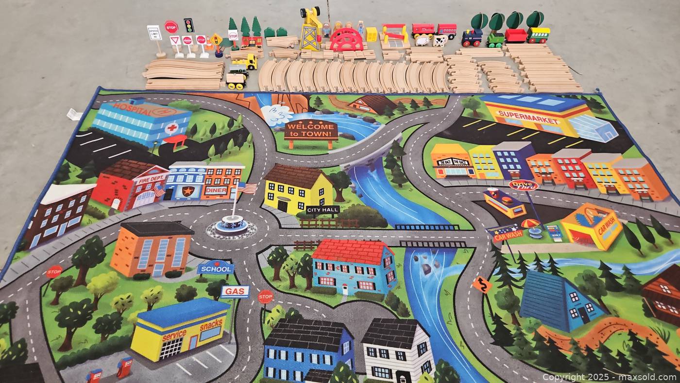 Play Train Set with Mat - Wooden & Fabric | Harris County (Texas, USA ...