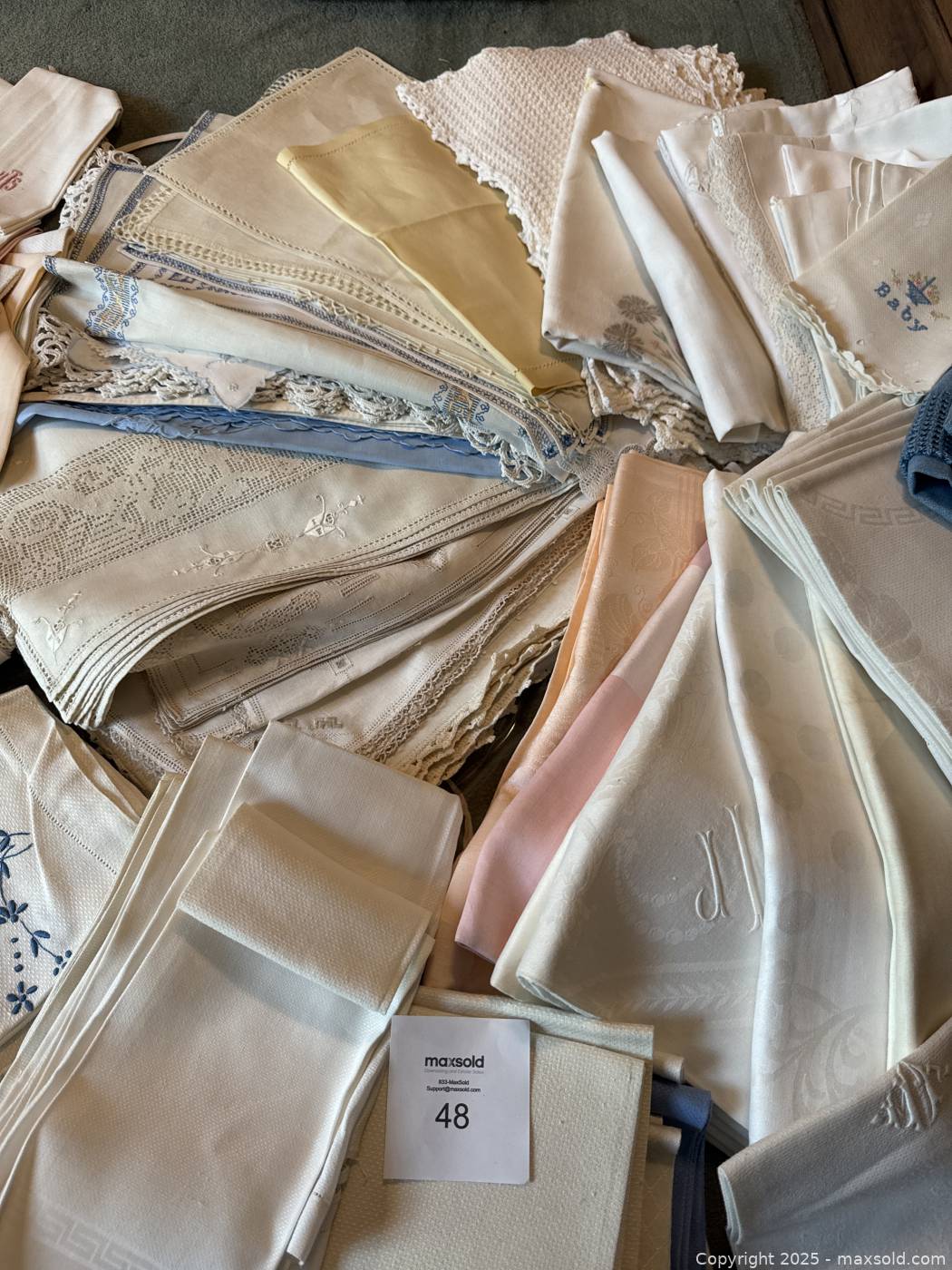 Mixed Fabric Linens & Fabrics: Tablecloths, Napkins, More | North York ...