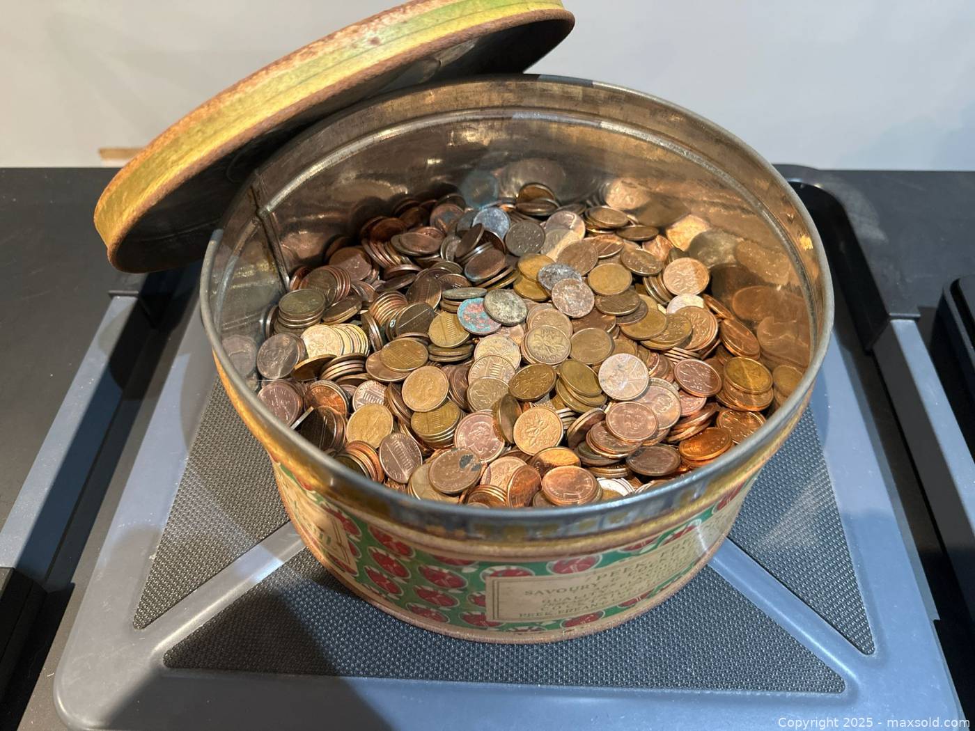 Vintage Peek Frean's Tin Filled with Mixed Era Pennies | Woodstock ...