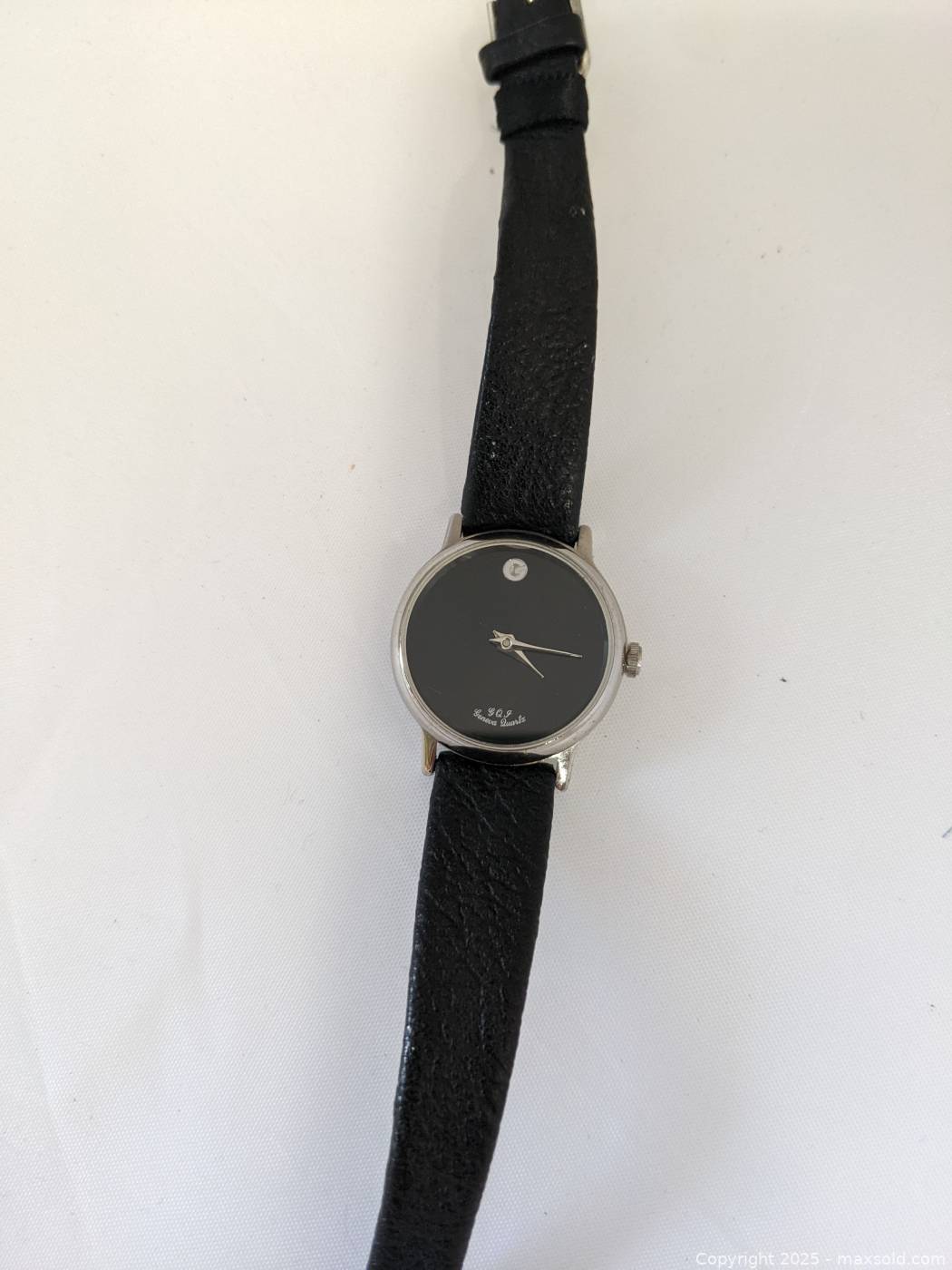 Black Vintage Watch - Works well | Nepean (Ontario, Canada) SELLER ...