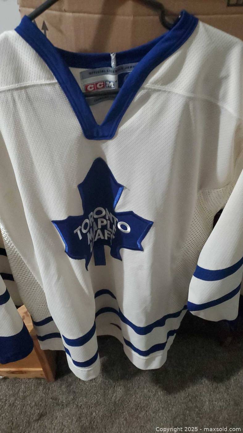 Toronto Maple Leafs White and Blue Hockey Jersey Large | Hamilton Road ...