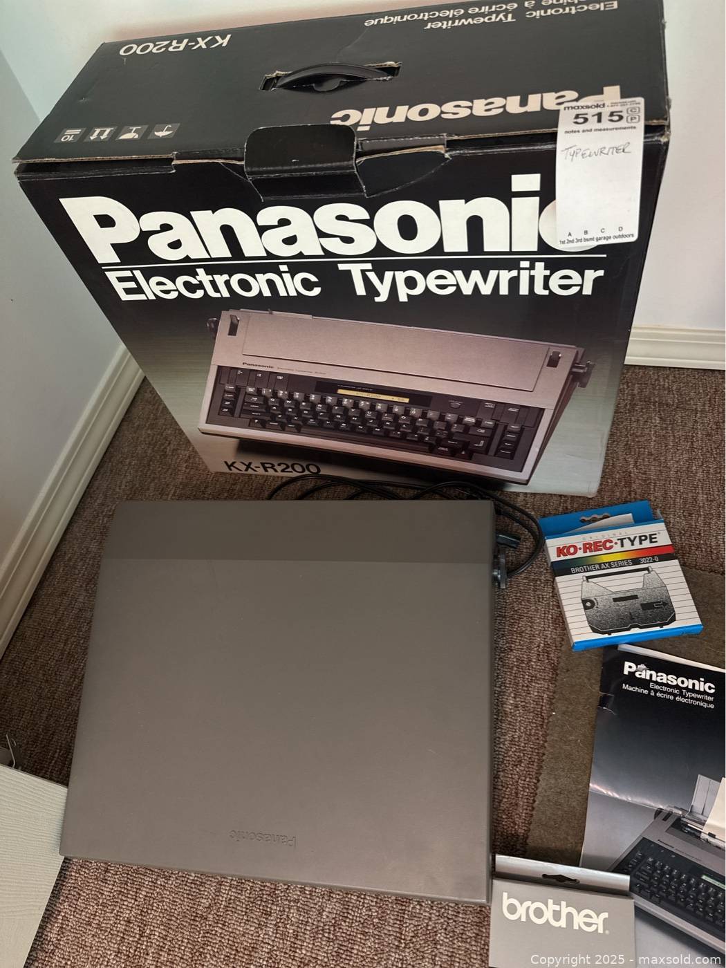 Electronic Typewriter A | North Saanich (British Columbia, Canada ...