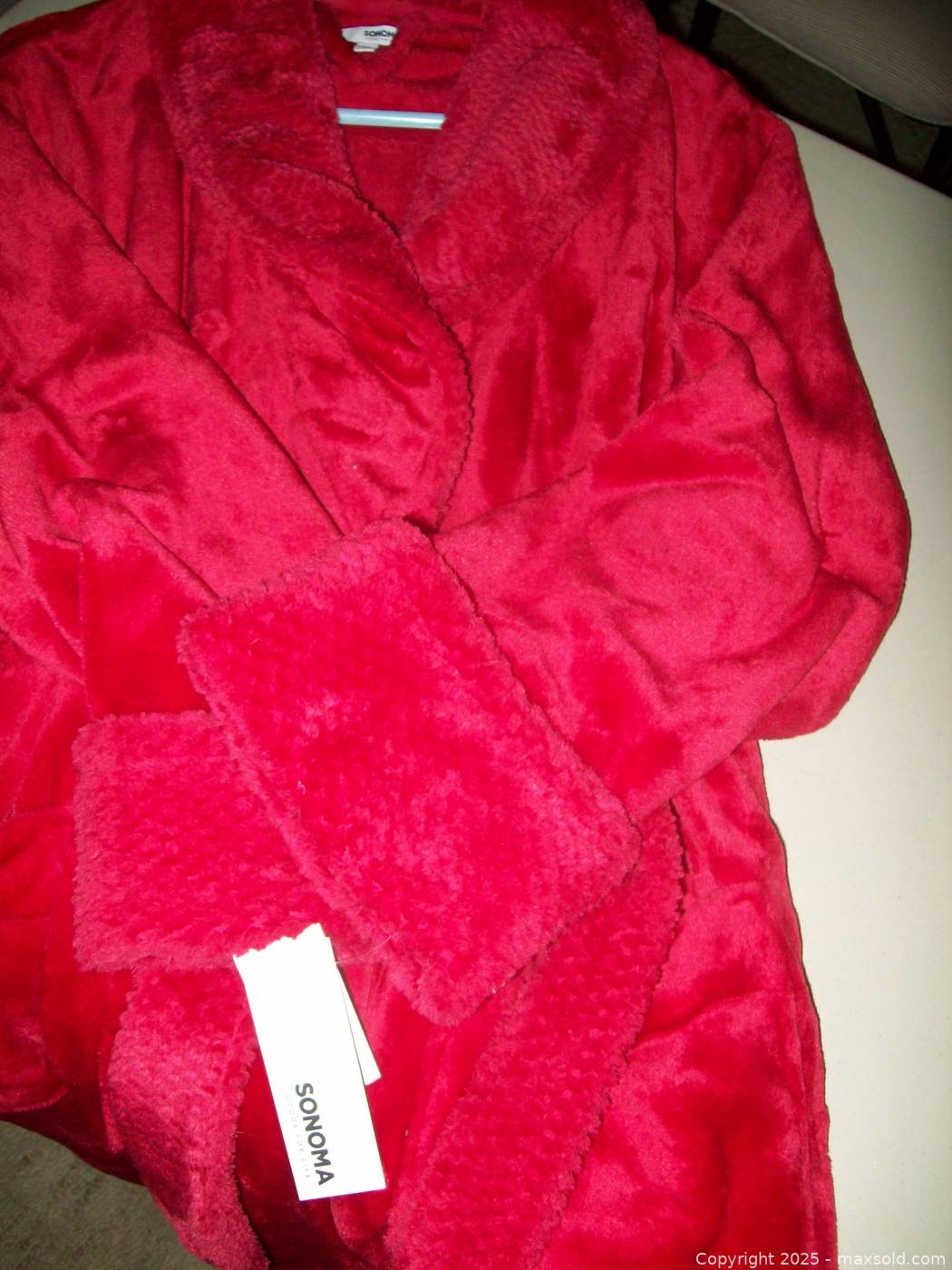 Women's Red Fleece Robe - Brand New | Lowell (Massachusetts, USA ...