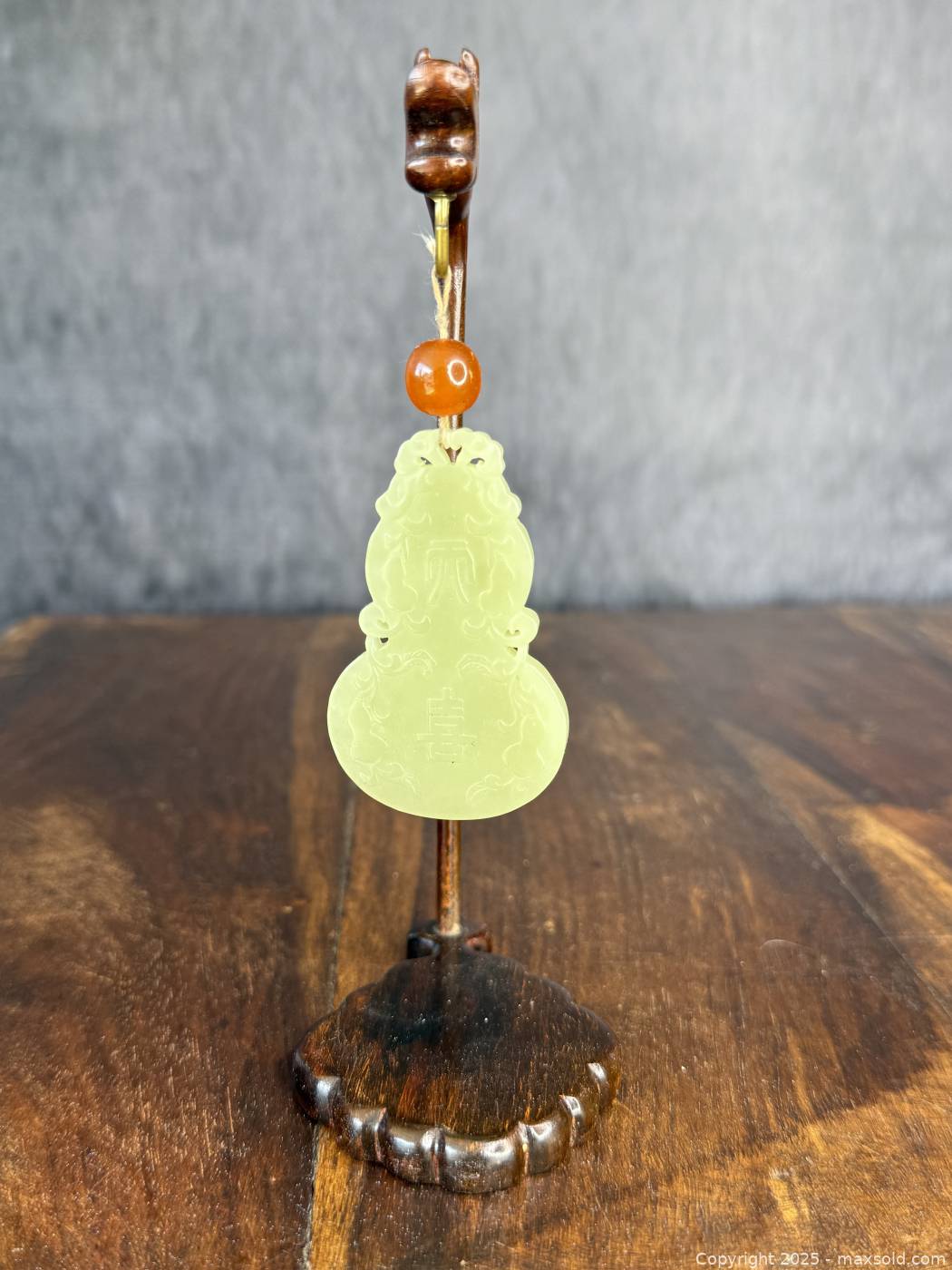 Chinese Carved Jade/Amber Pendant on Rosewood Dragon Stand | Hillside ...
