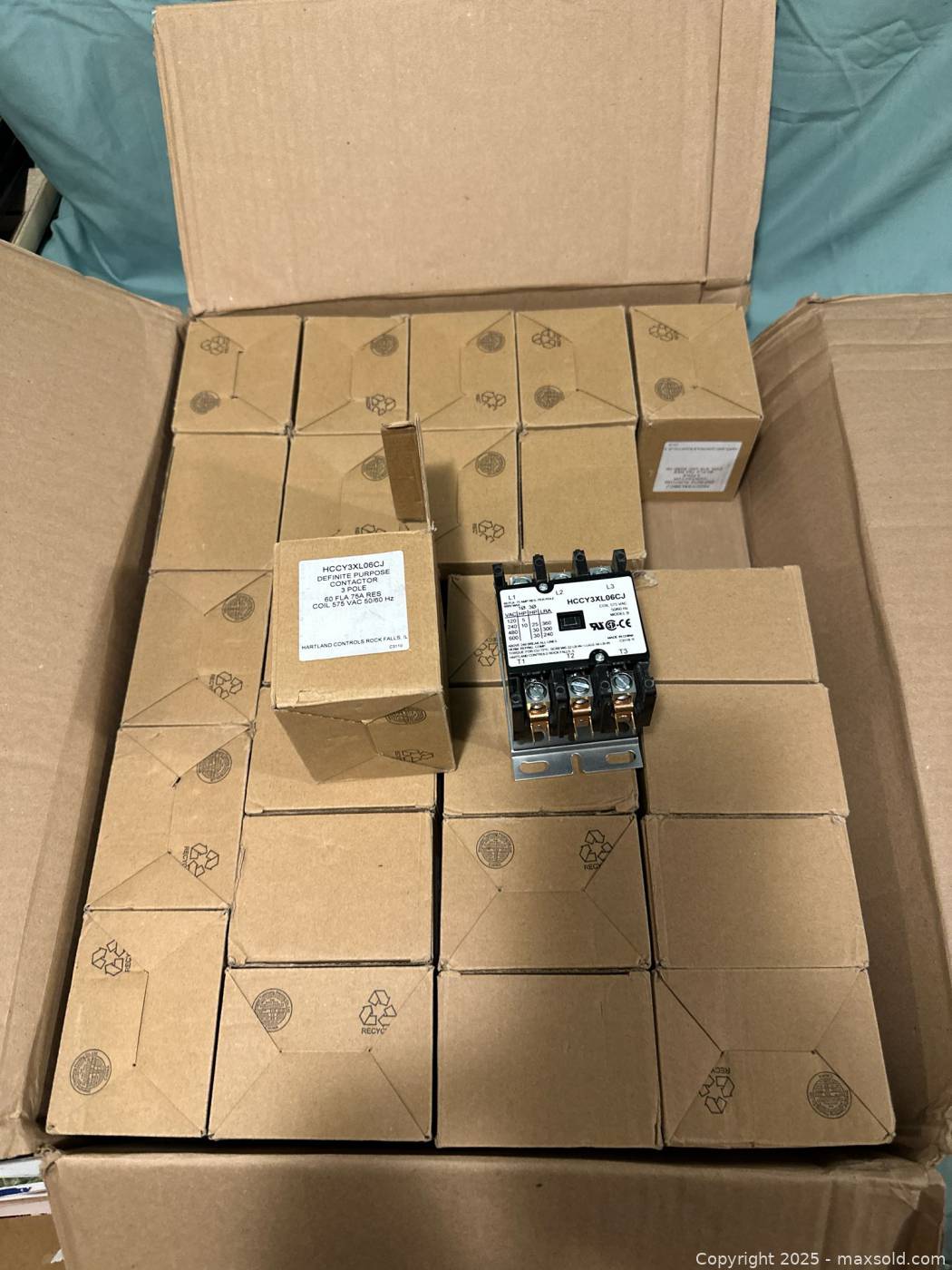 Box full 25 pcs definite purpose contractor 3 pole | Scarborough ...