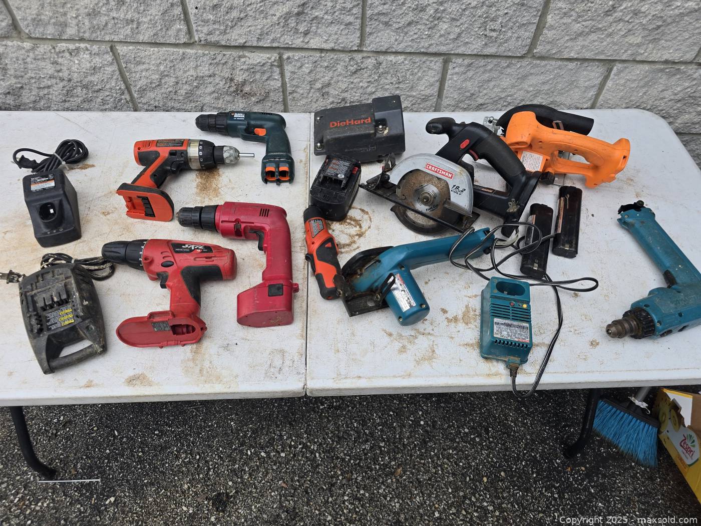 Old electric/ battery powered tools (drills, saws, etc., no batteries ...