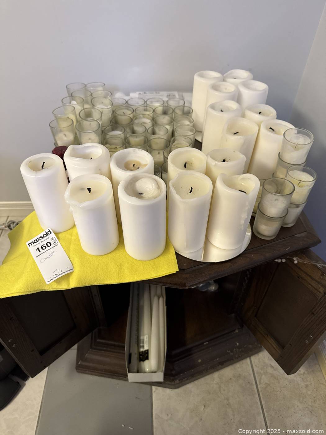 Candles | Oakville (Ontario, Canada) PARTNER MANAGED Downsizing Online ...