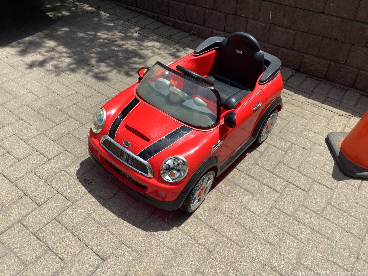 Mini Cooper Electric Ride-On Toy Car - Red | Ajax (Ontario, Canada ...