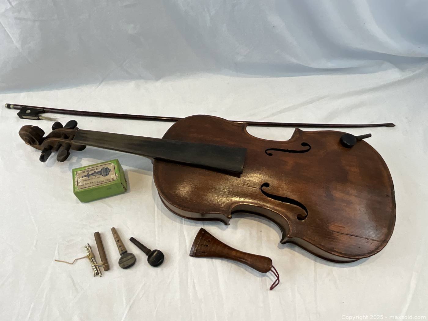 Antique Hopf Full Size Violin with Antique Wooden Case, Bow and ...