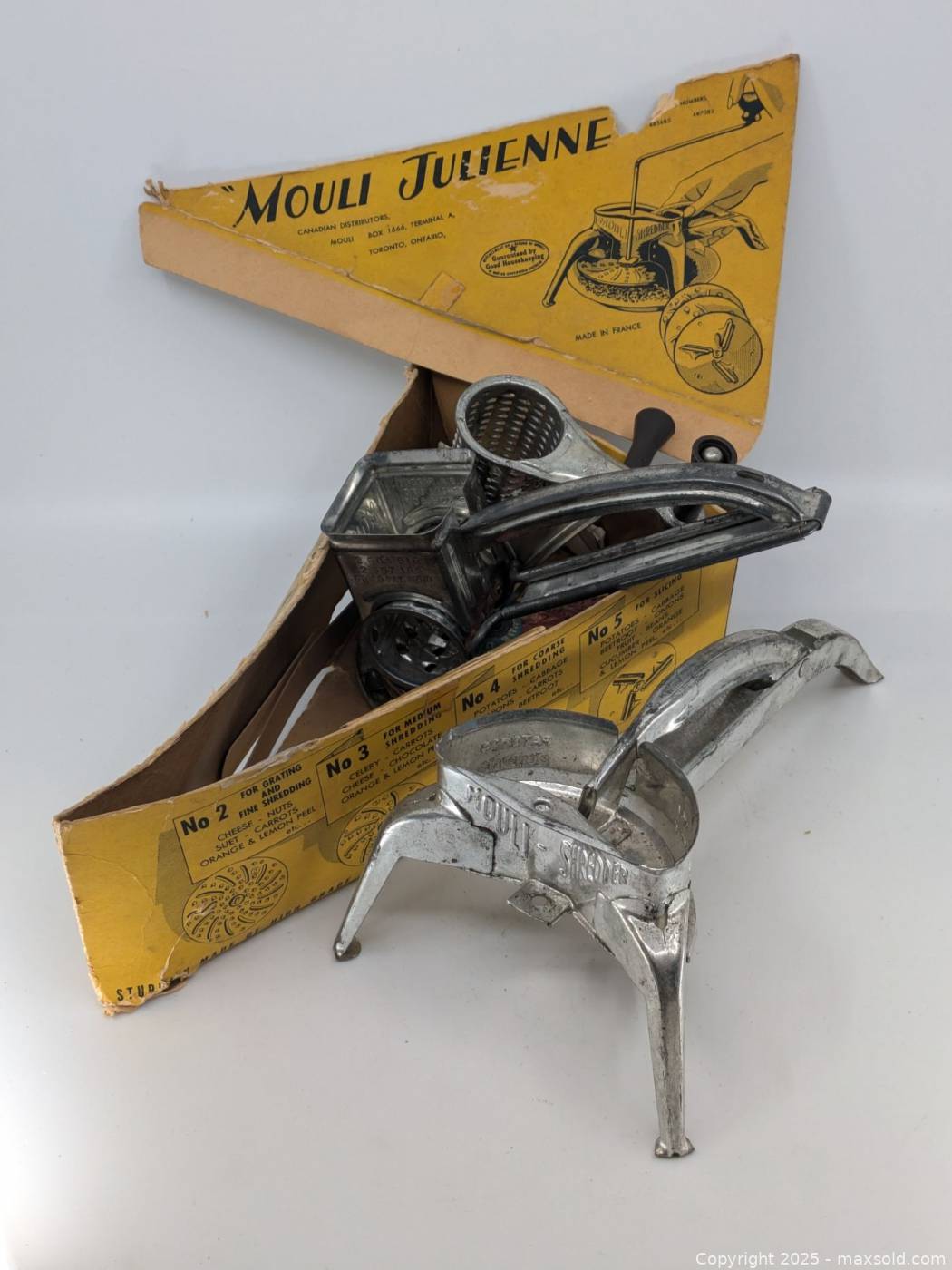 French Made "Mouli Julienne" Cheese Set | Etobicoke (Ontario, Canada ...