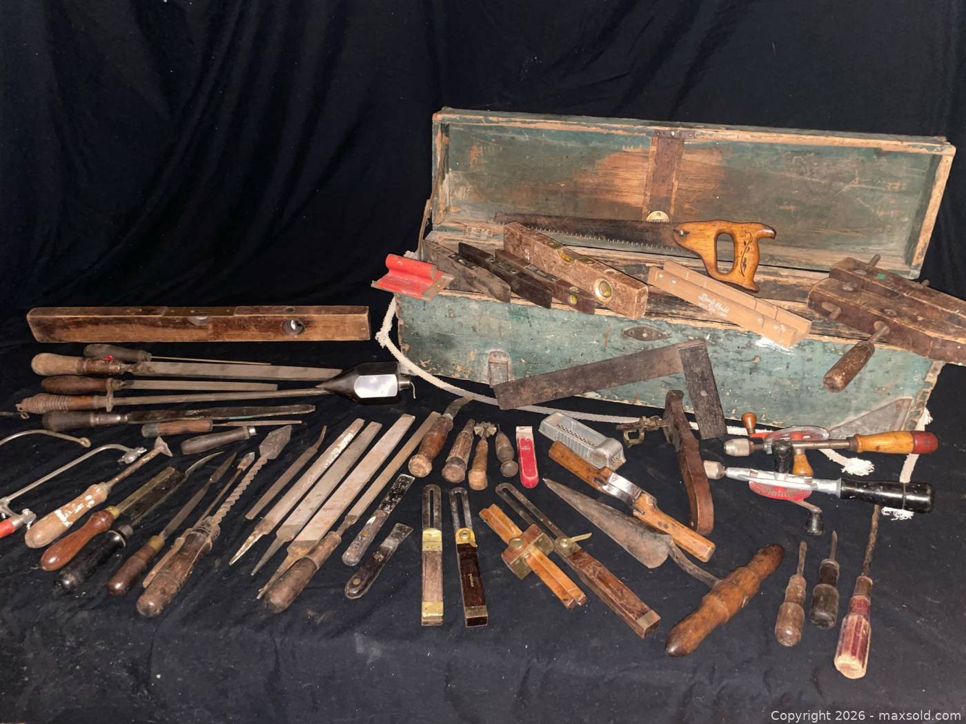 Bid Gallery | Shillington (Pennsylvania, USA) SELLER MANAGED Downsizing ...