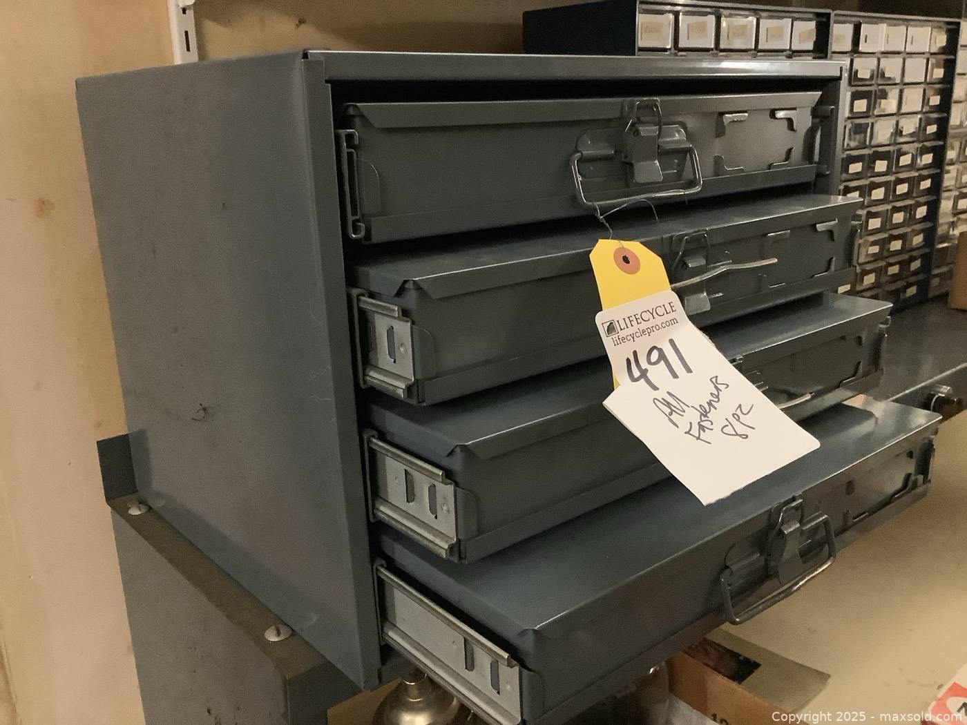 Large Collection Of Fasteners | Carlisle (Massachusetts, USA) PARTNER ...