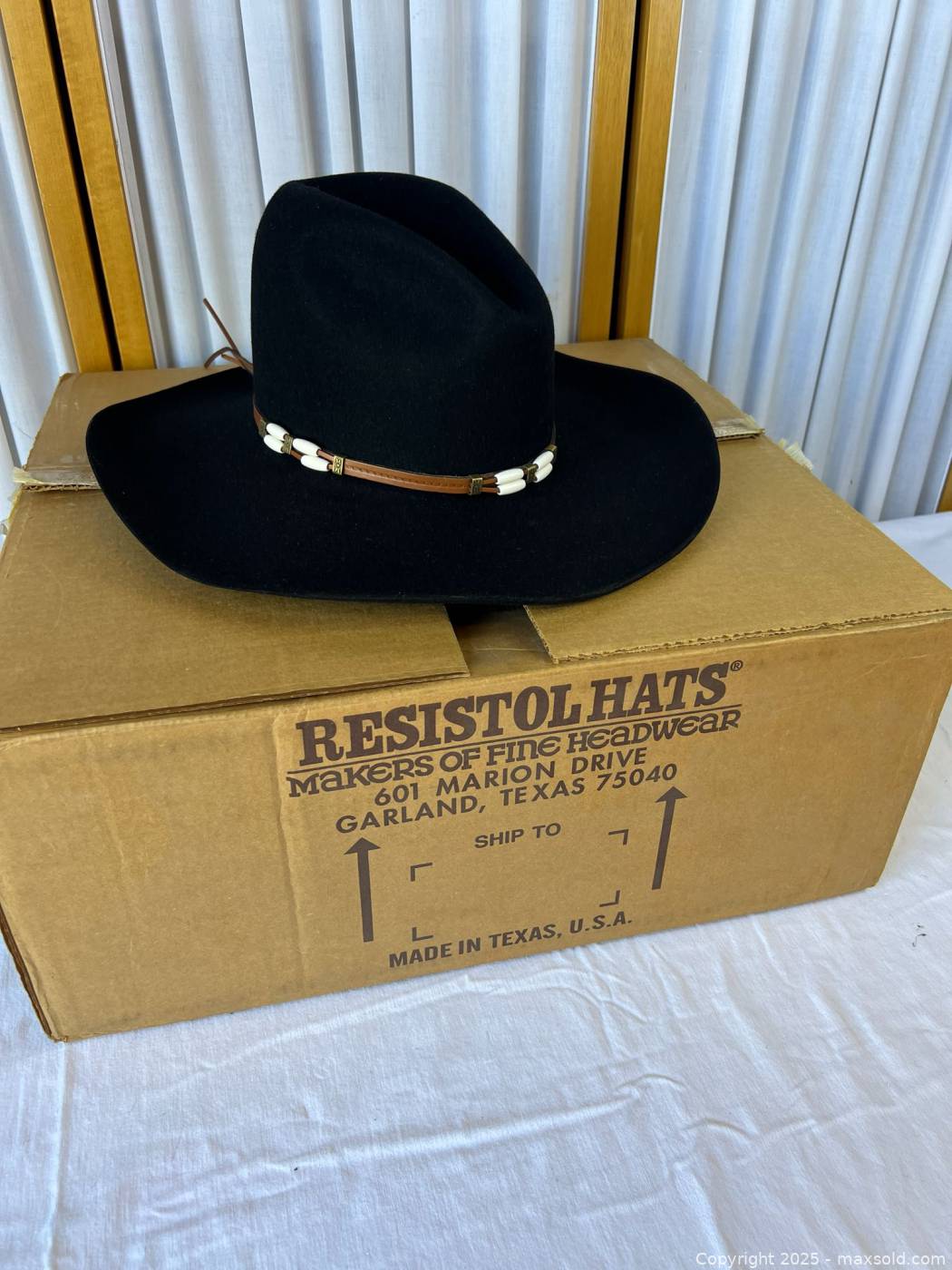 Resistol Black 6 XXXXXX Beaver Hat with Hat Box, Size 59 (7 3/8 ...