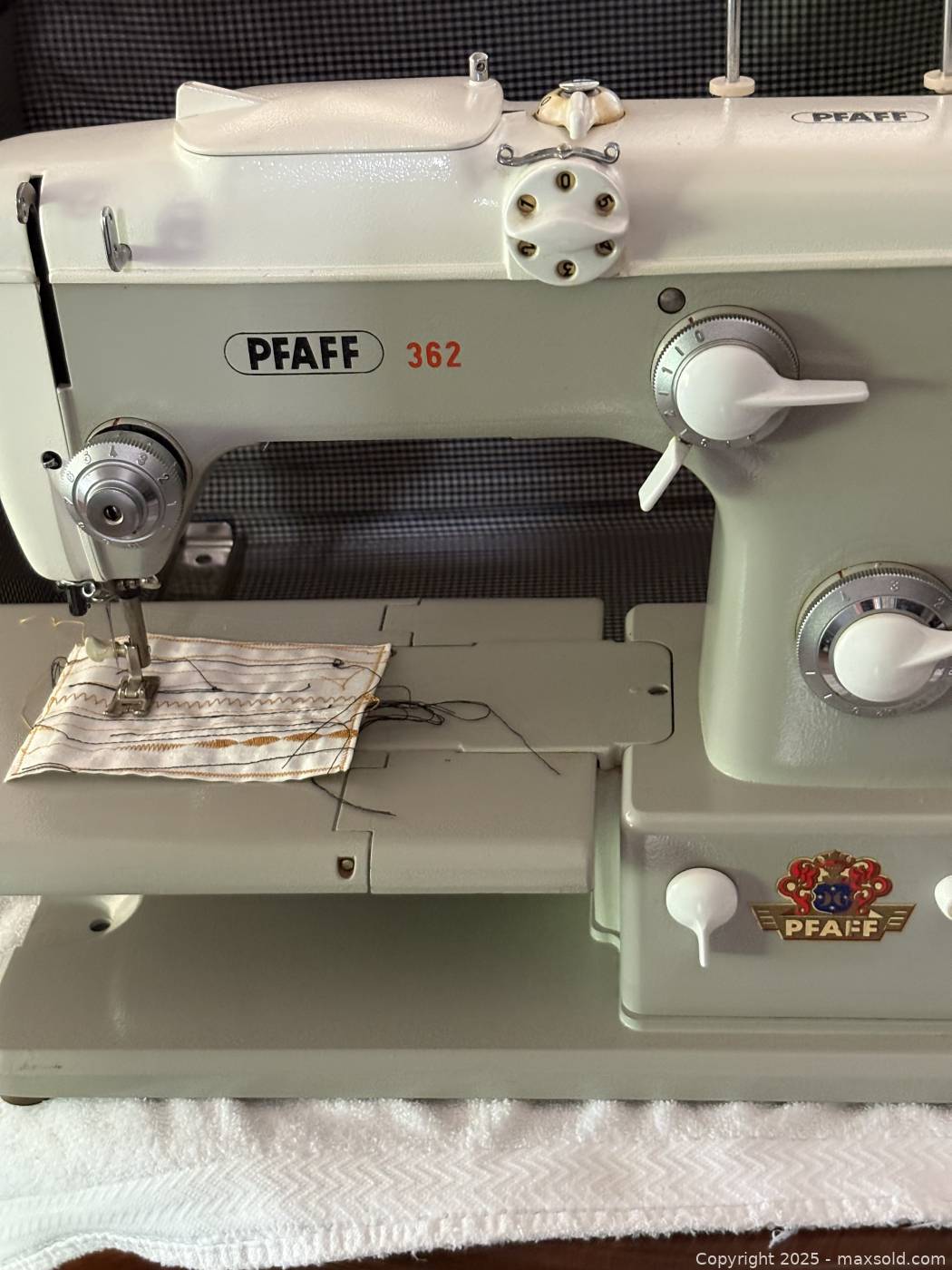 vintage Pfaff 362 High quality, one owner, mechanical machine with all ...