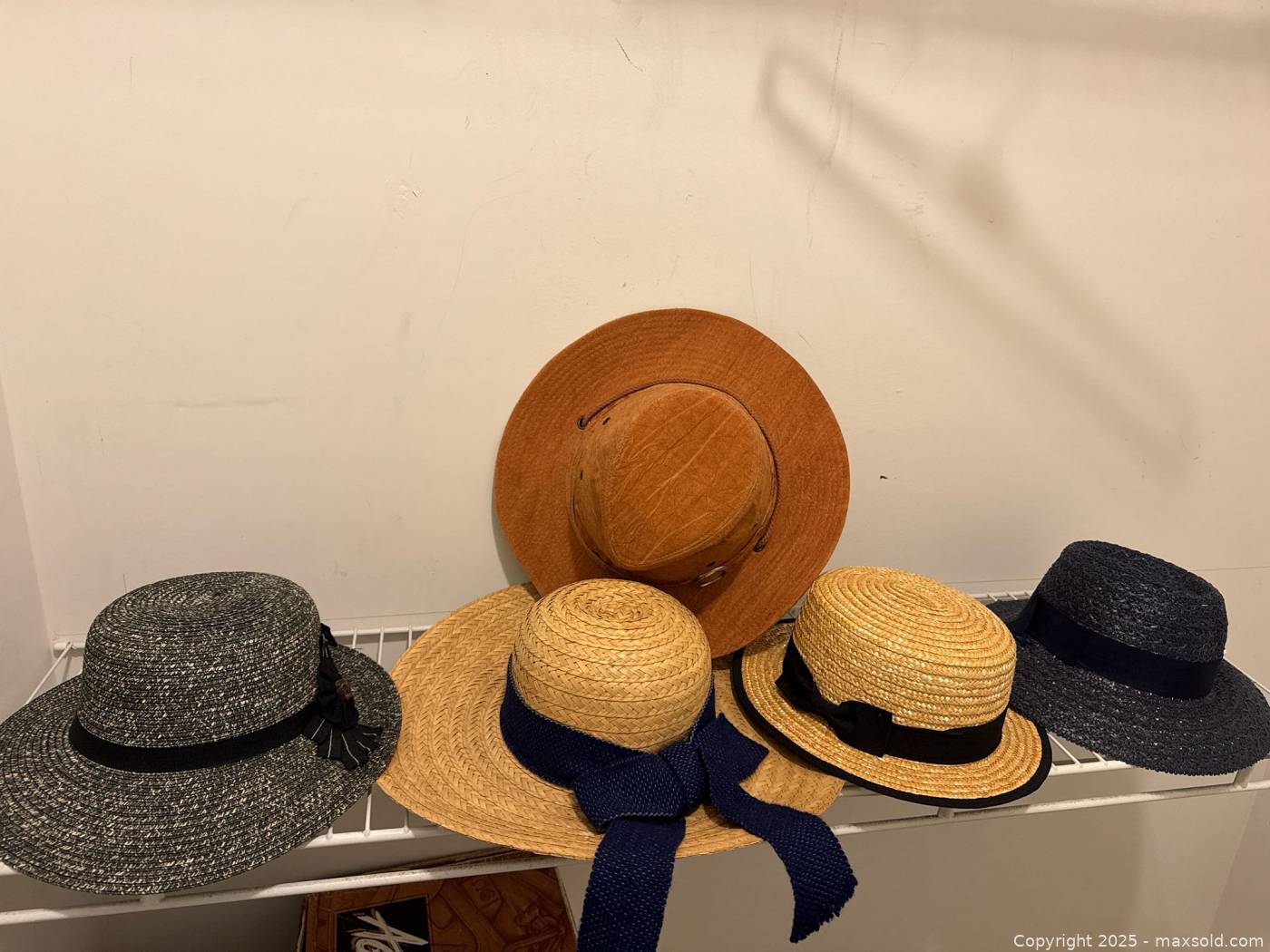 Assorted straw and fabric hats | Toronto (Ontario, Canada) SELLER ...